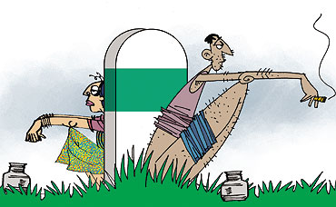 Can India leave behind the open defecation? | दृष्टिकोण – Indra's Viewpoint